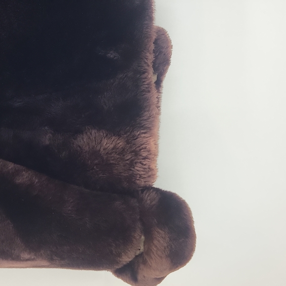 Vintage | Jackets & Coats | Vintage Brown Bear Fur Coat W Pockets Fur ...
